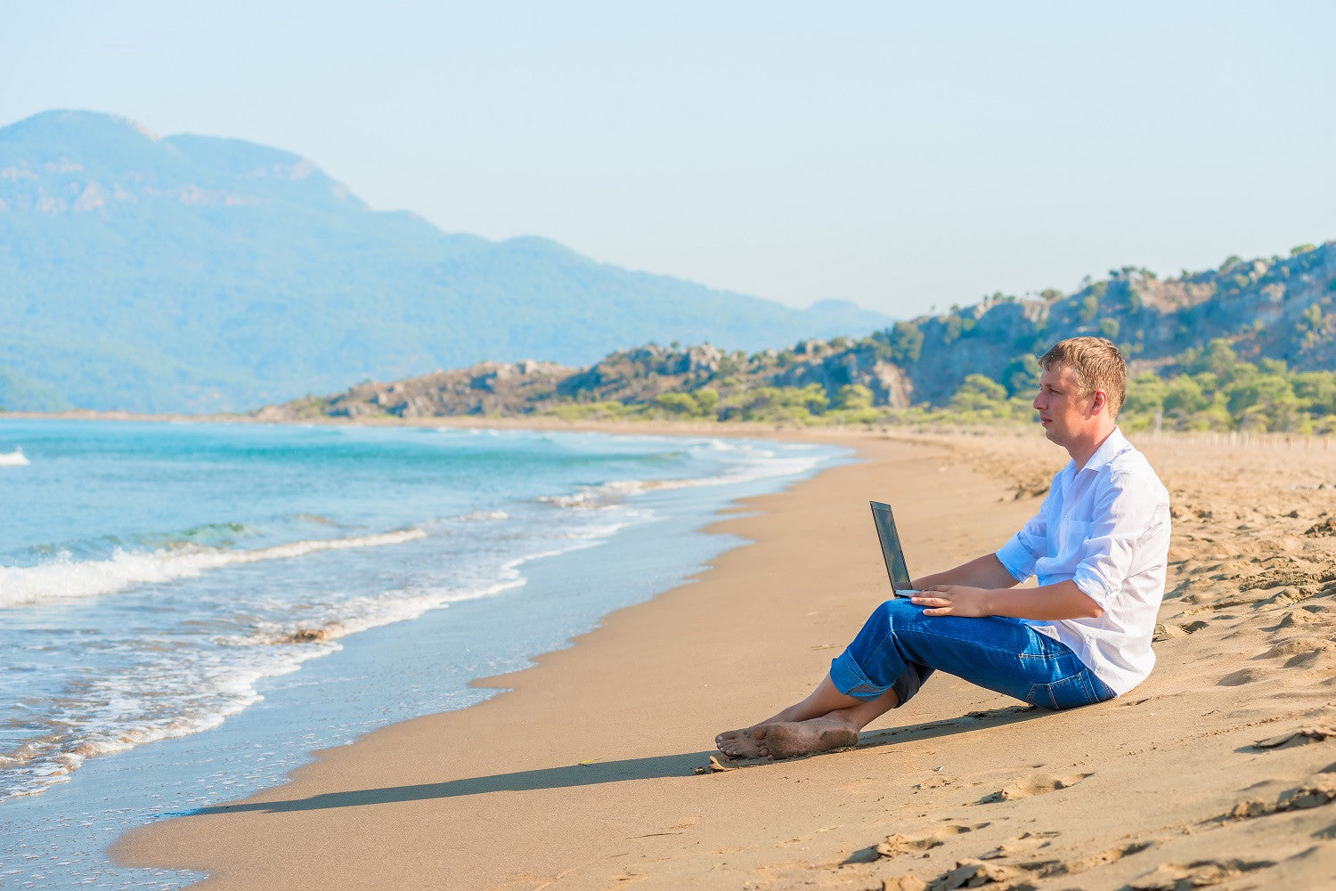6 Traits Of Leaders Who Successfully Manage Remote Employees